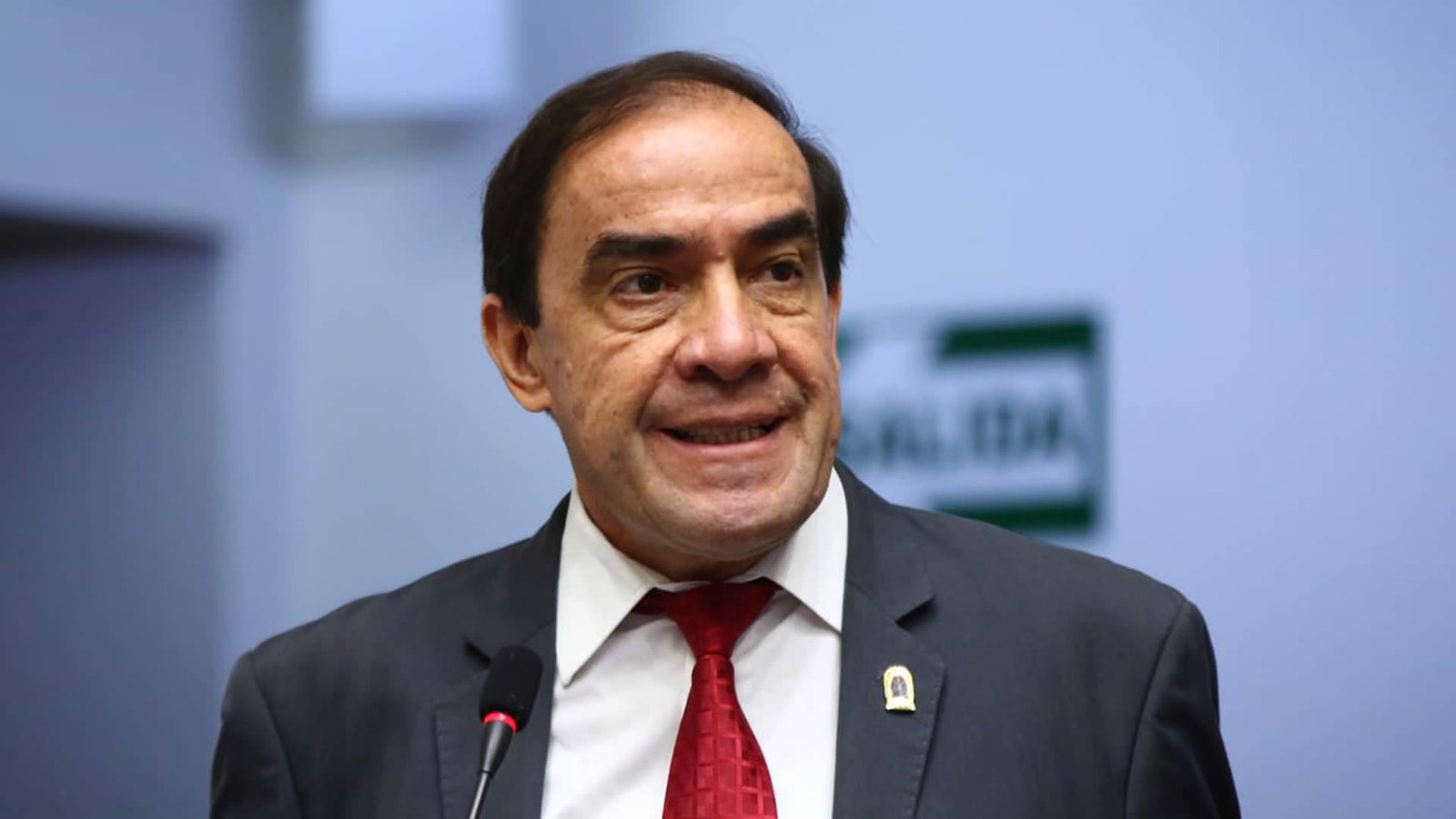 Yonhy Lescano: “Hemos dejado pasar la oportunidad de que Puno pueda ...